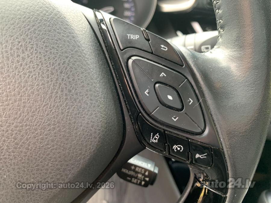 Balts Toyota C-HR 2021 Tallina, ar dzinēja tilpumu 1.80 L un nobraukumu 35 tūkst. km par 22477 €, foto 17 vietnē AUTOMOTO.COM.LV