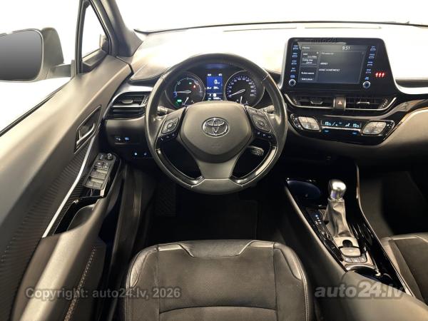 Белый Тойота C-HR 2021 в Тарту, объемом двигателя 2.00 л и пробегом 135 тыс. км за 20290 €, фото 10 на AUTOMOTO.COM.LV