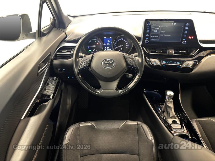 Белый Тойота C-HR 2021 в Тарту, объемом двигателя 2.00 л и пробегом 135 тыс. км за 20290 €, фото 10 на AUTOMOTO.COM.LV