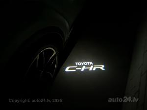 Белый Тойота C-HR 2022 в Таллин, объемом двигателя 1.80 л и пробегом 61 тыс. км за 23995 €, фото 25 на AUTOMOTO.COM.LV