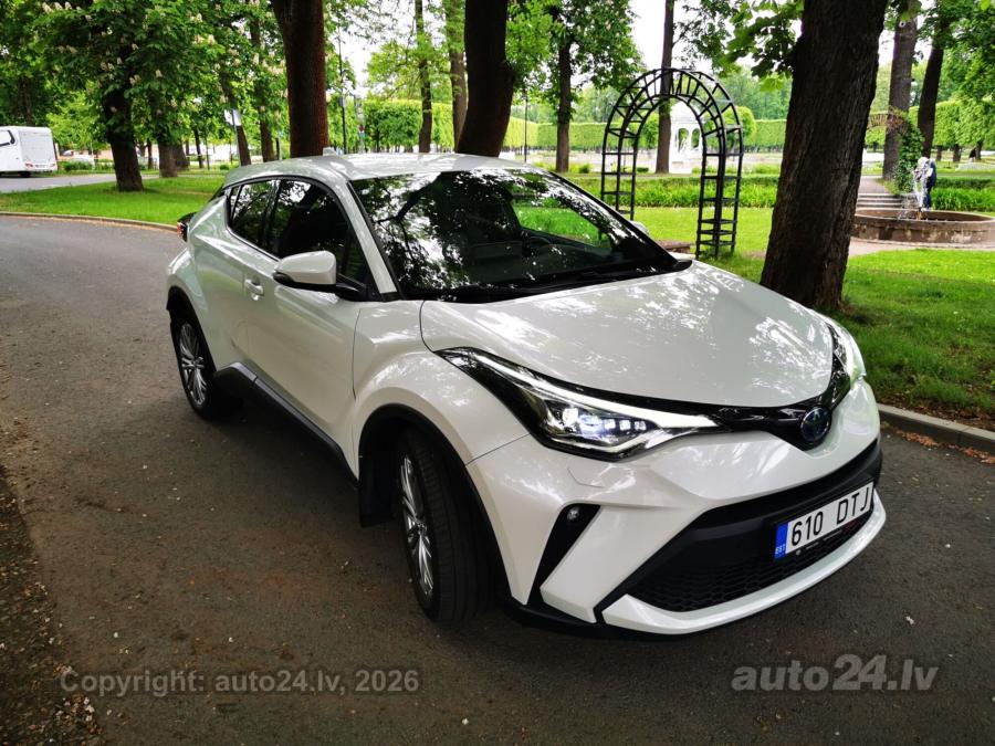 Белый Тойота C-HR 2022 в Таллин, объемом двигателя 1.80 л и пробегом 61 тыс. км за 23995 €, фото 27 на AUTOMOTO.COM.LV