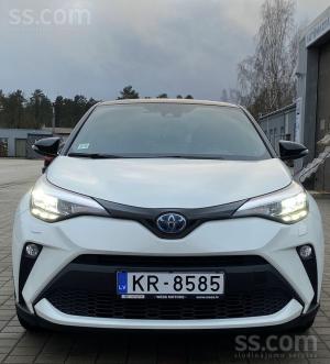 Balts Toyota C-HR 2022 Valmiera, ar dzinēja tilpumu 1.80 L un nobraukumu 47 tūkst. km par 23500 €, foto 3 vietnē AUTOMOTO.COM.LV