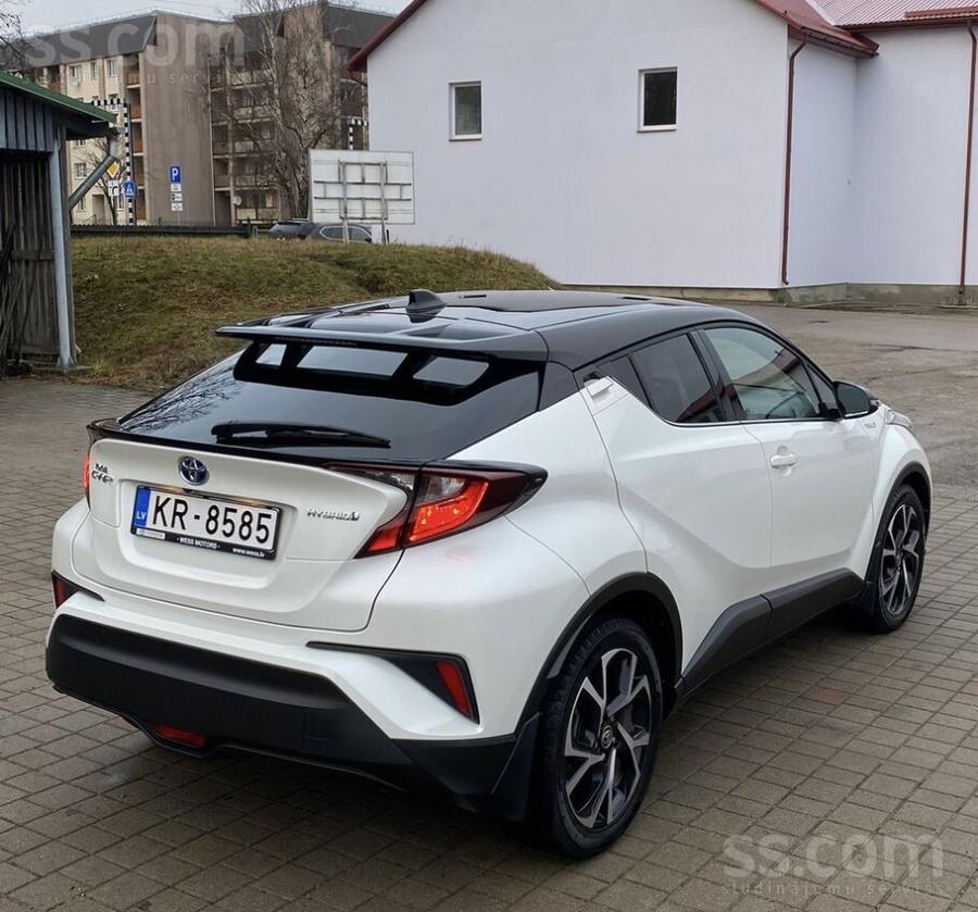Balts Toyota C-HR 2022 Valmiera, ar dzinēja tilpumu 1.80 L un nobraukumu 47 tūkst. km par 23500 €, foto 4 vietnē AUTOMOTO.COM.LV