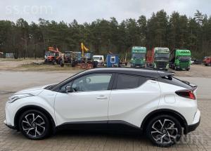 Balts Toyota C-HR 2022 Valmiera, ar dzinēja tilpumu 1.80 L un nobraukumu 47 tūkst. km par 23500 €, foto 7 vietnē AUTOMOTO.COM.LV