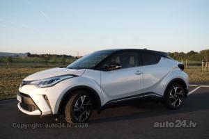 Balts Toyota C-HR 2022 Tallina, ar dzinēja tilpumu 1.80 L un nobraukumu 36 tūkst. km par 23500 €, foto 4 vietnē AUTOMOTO.COM.LV