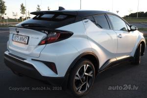 Balts Toyota C-HR 2022 Tallina, ar dzinēja tilpumu 1.80 L un nobraukumu 36 tūkst. km par 23500 €, foto 5 vietnē AUTOMOTO.COM.LV