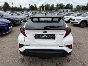 Белый Тойота C-HR 2022 в Паневежис, объемом двигателя 1.80 л и пробегом 312 тыс. км за 14500 €, фото 9 на AUTOMOTO.COM.LV