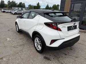 Белый Тойота C-HR 2022 в Паневежис, объемом двигателя 1.80 л и пробегом 312 тыс. км за 14500 €, фото 10 на AUTOMOTO.COM.LV