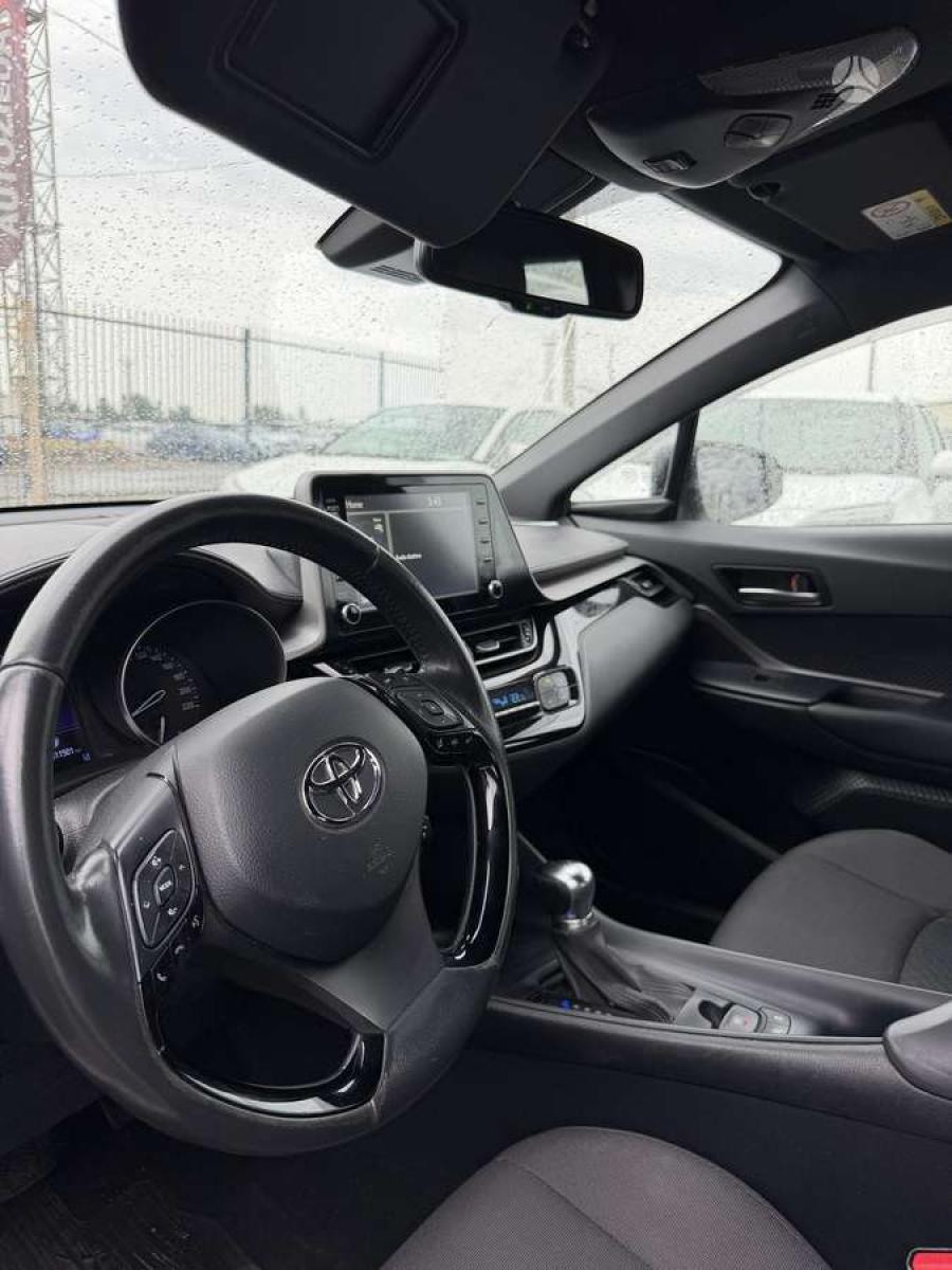Белый Тойота C-HR 2022 в Паневежис, объемом двигателя 1.80 л и пробегом 312 тыс. км за 14500 €, фото 14 на AUTOMOTO.COM.LV