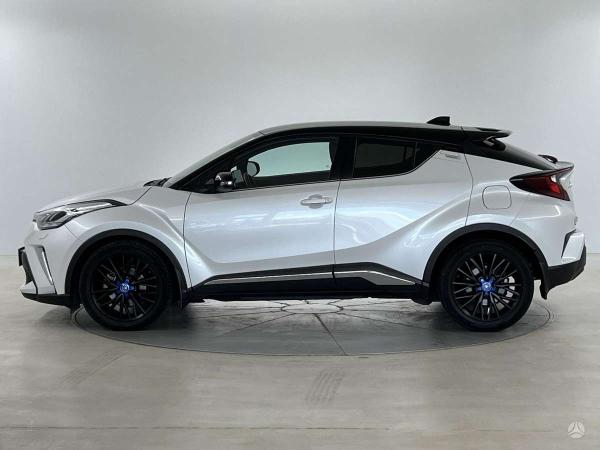 Balts Toyota C-HR 2022 Viļņa, ar dzinēja tilpumu 1.80 L un nobraukumu 84 tūkst. km par 23900 €, foto 3 vietnē AUTOMOTO.COM.LV