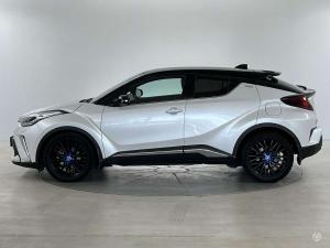 Белый Тойота C-HR 2022 в Вильнюс, объемом двигателя 1.80 л и пробегом 84 тыс. км за 23900 €, фото 4 на AUTOMOTO.COM.LV
