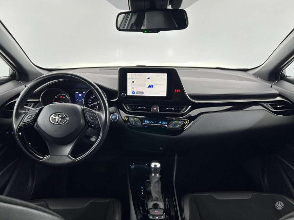 Balts Toyota C-HR 2022 Viļņa, ar dzinēja tilpumu 1.80 L un nobraukumu 84 tūkst. km par 23900 €, foto 8 vietnē AUTOMOTO.COM.LV