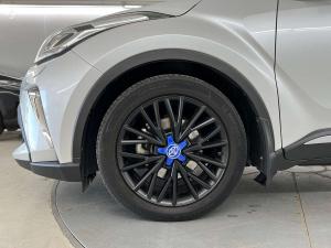 Белый Тойота C-HR 2022 в Вильнюс, объемом двигателя 1.80 л и пробегом 84 тыс. км за 23900 €, фото 16 на AUTOMOTO.COM.LV