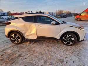 Белый Тойота C-HR 2023 в Каунас, объемом двигателя 1.80 л и пробегом 48 тыс. км за 14278 €, фото 6 на AUTOMOTO.COM.LV