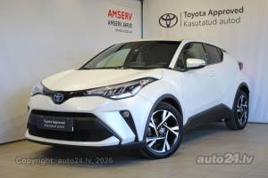 Balts Toyota C-HR 2023 Tallina, ar dzinēja tilpumu 1.80 L un nobraukumu 15 tūkst. km par 24990 €, foto  vietnē AUTOMOTO.COM.LV