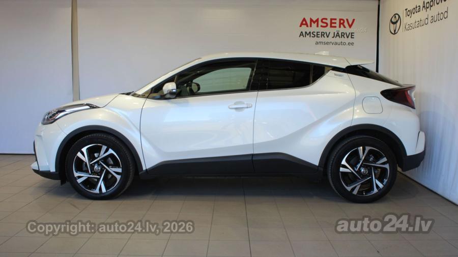 Balts Toyota C-HR 2023 Tallina, ar dzinēja tilpumu 1.80 L un nobraukumu 15 tūkst. km par 24990 €, foto 4 vietnē AUTOMOTO.COM.LV
