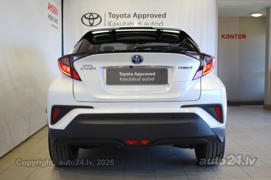 Balts Toyota C-HR 2023 Tallina, ar dzinēja tilpumu 1.80 L un nobraukumu 15 tūkst. km par 24990 €, foto 5 vietnē AUTOMOTO.COM.LV