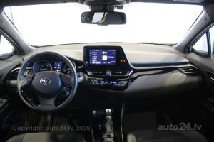 Balts Toyota C-HR 2023 Tallina, ar dzinēja tilpumu 1.80 L un nobraukumu 15 tūkst. km par 24990 €, foto 9 vietnē AUTOMOTO.COM.LV