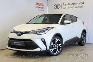 White Toyota C-HR 2023 in Tallinn, with an engine capacity of 1.80 L and mileage of 31 thousand km for 24990 €, photo  on AUTOMOTO.COM.LV