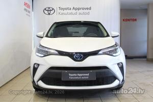 Белый Тойота C-HR 2023 в Таллин, объемом двигателя 1.80 л и пробегом 31 тыс. км за 24990 €, фото 6 на AUTOMOTO.COM.LV