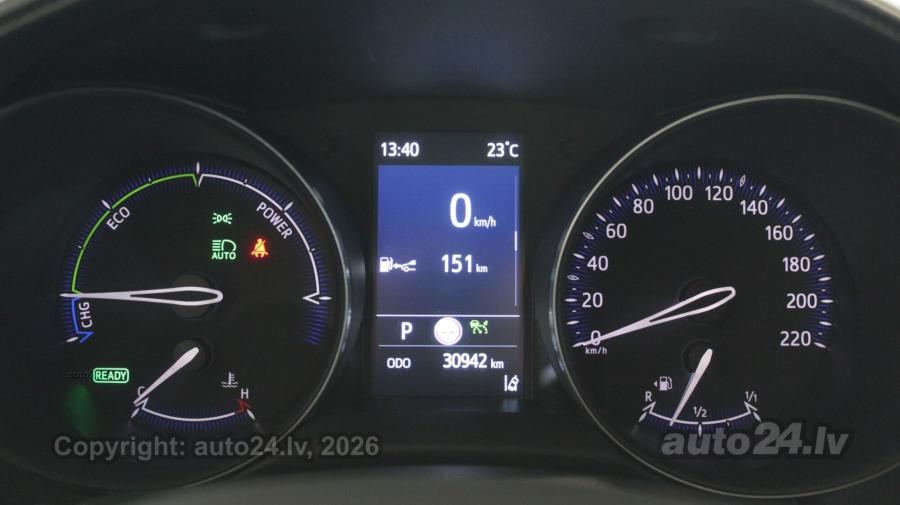 Белый Тойота C-HR 2023 в Таллин, объемом двигателя 1.80 л и пробегом 31 тыс. км за 24990 €, фото 19 на AUTOMOTO.COM.LV