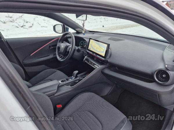 Balts Toyota C-HR 2024 Tallina, ar dzinēja tilpumu 1.80 L un nobraukumu 15 tūkst. km par 34900 €, foto 11 vietnē AUTOMOTO.COM.LV