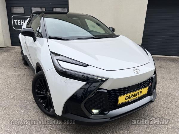 White Toyota C-HR 2024 in Parnu, with an engine capacity of 2.00 L and mileage of 19 thousand km for 39990 €, photo 8 on AUTOMOTO.COM.LV