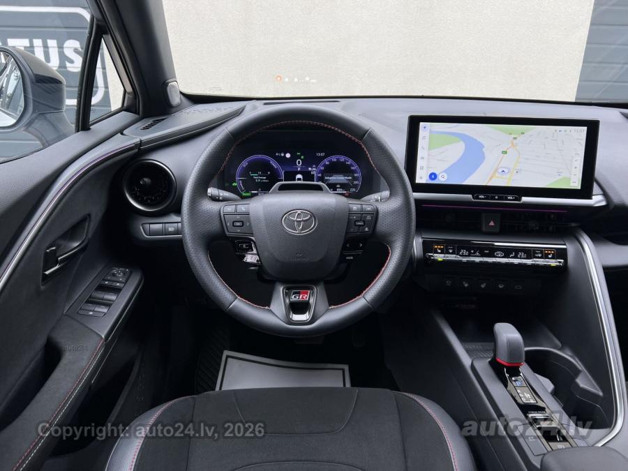 White Toyota C-HR 2024 in Parnu, with an engine capacity of 2.00 L and mileage of 19 thousand km for 39990 €, photo 10 on AUTOMOTO.COM.LV
