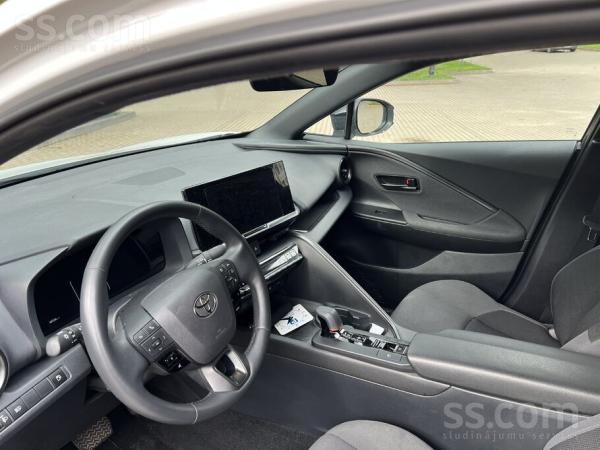 Balts Toyota C-HR 2024 Rīga, ar dzinēja tilpumu 1.80 L un nobraukumu 51 tūkst. km par 26900 €, foto 6 vietnē AUTOMOTO.COM.LV