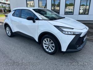 White Toyota C-HR 2025 in Tallinn, with an engine capacity of 1.80 L and mileage of 120 thousand km for 24999 €, photo 6 on AUTOMOTO.COM.LV