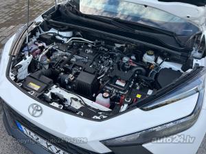 White Toyota C-HR 2025 in Tallinn, with an engine capacity of 1.80 L and mileage of 120 thousand km for 24999 €, photo 22 on AUTOMOTO.COM.LV