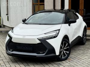 White Toyota C-HR 2025 in Jelgava, with an engine capacity of 1.80 L and mileage of 25 thousand km for 27800 €, photo  on AUTOMOTO.COM.LV