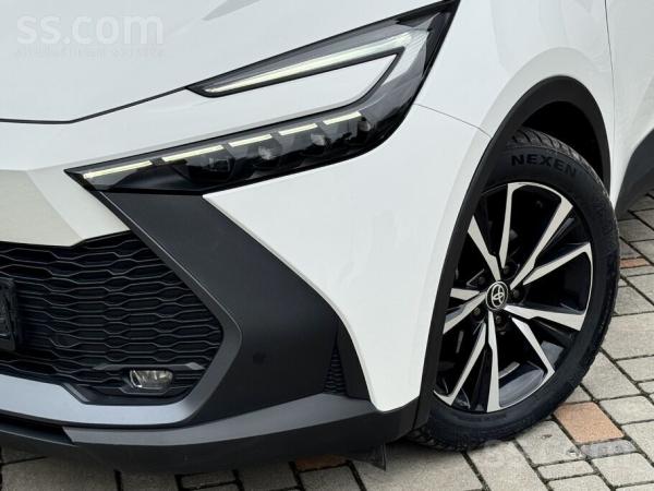 Тойота C-HR 2025 в Елгава на AUTOMOTO.COM.LV Белый Тойота C-HR 2025 в Елгава, объемом двигателя 1.80 л и пробегом 25 тыс. км за 26800 €, фото 11 на AUTOMOTO.COM.LV