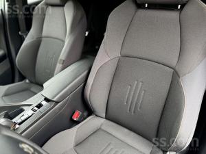 Белый Тойота C-HR 2025 в Елгава, объемом двигателя 1.80 л и пробегом 25 тыс. км за 26800 €, фото 26 на AUTOMOTO.COM.LV