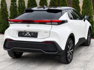 Balts Toyota C-HR 2025 Jelgava, ar dzinēja tilpumu 1.80 L un nobraukumu 25 tūkst. km par 25900 €, foto 4 vietnē AUTOMOTO.COM.LV