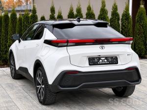 Balts Toyota C-HR 2025 Jelgava, ar dzinēja tilpumu 1.80 L un nobraukumu 25 tūkst. km par 25900 €, foto 5 vietnē AUTOMOTO.COM.LV