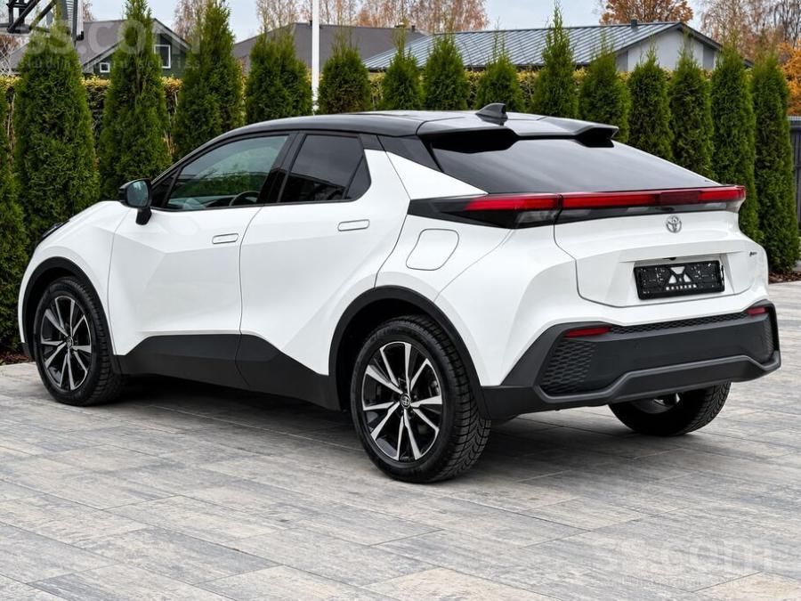 Balts Toyota C-HR 2025 Jelgava, ar dzinēja tilpumu 1.80 L un nobraukumu 25 tūkst. km par 25900 €, foto 11 vietnē AUTOMOTO.COM.LV