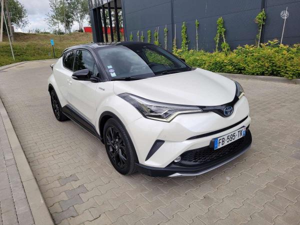 Balts Toyota C-HR 2019 Viļņa, ar dzinēja tilpumu 1.86 L un nobraukumu 176 tūkst. km par 16800 €, foto 1 vietnē AUTOMOTO.COM.LV