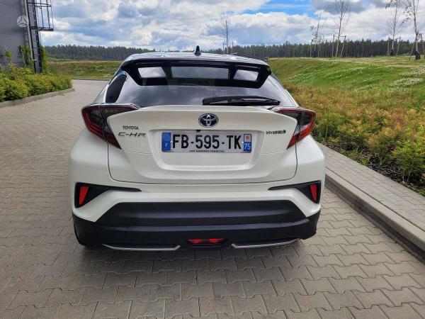Balts Toyota C-HR 2019 Viļņa, ar dzinēja tilpumu 1.86 L un nobraukumu 176 tūkst. km par 16800 €, foto 7 vietnē AUTOMOTO.COM.LV