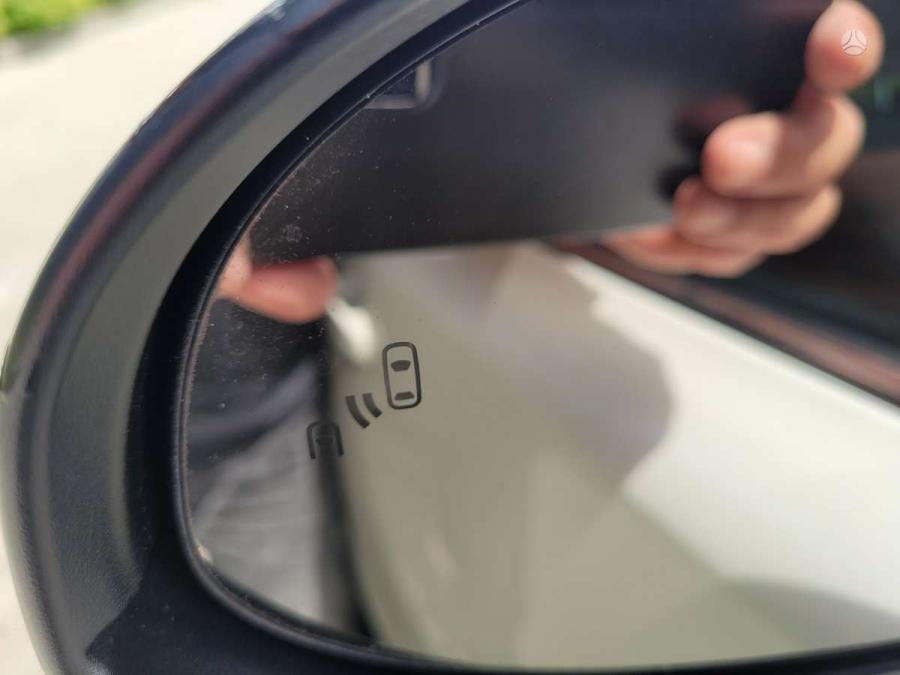 Белый Тойота C-HR 2019 в Вильнюс, объемом двигателя 1.86 л и пробегом 176 тыс. км за 16800 €, фото 18 на AUTOMOTO.COM.LV
