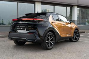 Желтый Тойота C-HR 2024 в Вильнюс, объемом двигателя 1.99 л и пробегом 41 тыс. км за 35800 €, фото 5 на AUTOMOTO.COM.LV