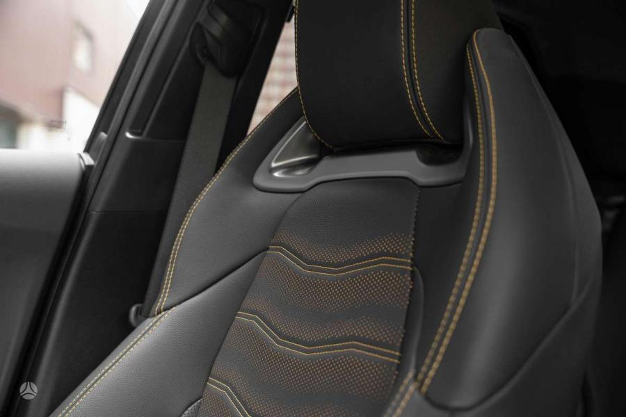 Желтый Тойота C-HR 2024 в Вильнюс, объемом двигателя 1.99 л и пробегом 41 тыс. км за 35800 €, фото 12 на AUTOMOTO.COM.LV