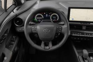 Желтый Тойота C-HR 2024 в Вильнюс, объемом двигателя 1.99 л и пробегом 41 тыс. км за 35800 €, фото 18 на AUTOMOTO.COM.LV