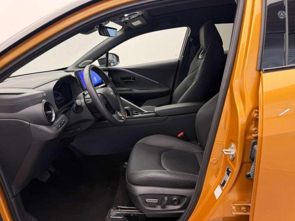 Желтый Тойота C-HR 2024 в Паневежис, объемом двигателя 1.99 л и пробегом 21 тыс. км за 34990 €, фото 9 на AUTOMOTO.COM.LV