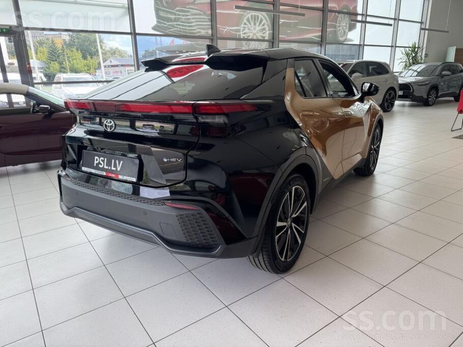 Dzeltens Toyota C-HR 2024 Rīga, ar dzinēja tilpumu 2.00 L un nobraukumu 45 tūkst. km par 34500 €, foto 7 vietnē AUTOMOTO.COM.LV