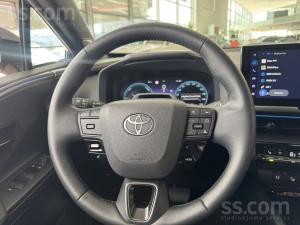 Dzeltens Toyota C-HR 2024 Rīga, ar dzinēja tilpumu 2.00 L un nobraukumu 45 tūkst. km par 34500 €, foto 15 vietnē AUTOMOTO.COM.LV