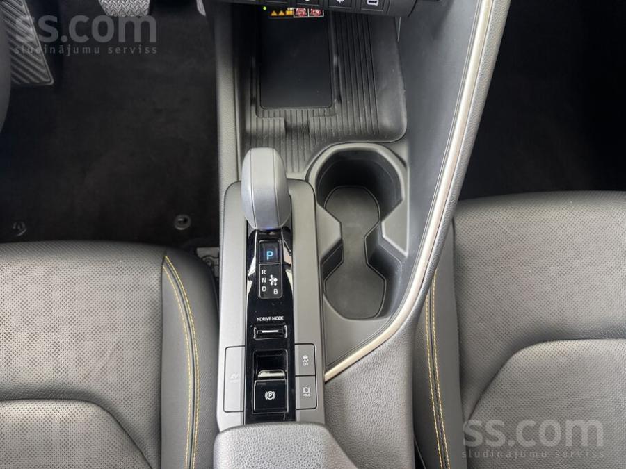 Dzeltens Toyota C-HR 2024 Rīga, ar dzinēja tilpumu 2.00 L un nobraukumu 45 tūkst. km par 34500 €, foto 19 vietnē AUTOMOTO.COM.LV