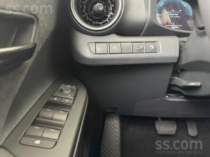 Dzeltens Toyota C-HR 2024 Rīga, ar dzinēja tilpumu 2.00 L un nobraukumu 45 tūkst. km par 34500 €, foto 21 vietnē AUTOMOTO.COM.LV