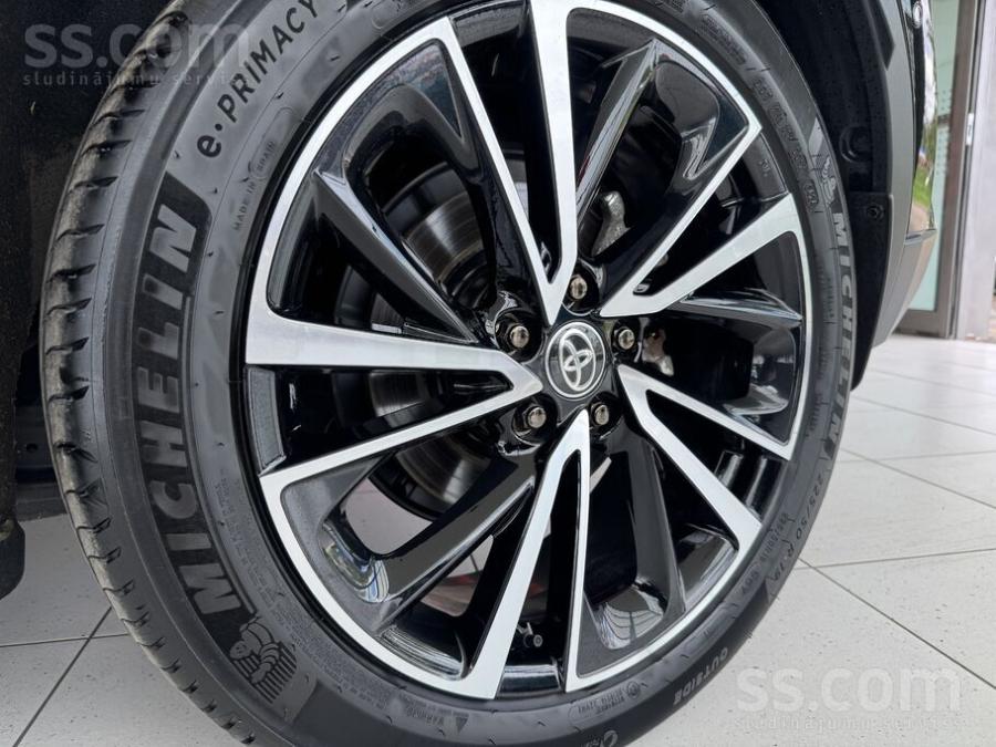Dzeltens Toyota C-HR 2024 Rīga, ar dzinēja tilpumu 2.00 L un nobraukumu 45 tūkst. km par 34500 €, foto 34 vietnē AUTOMOTO.COM.LV
