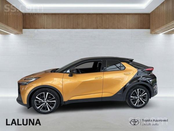 Желтый Тойота C-HR 2024 в Екабпилс, объемом двигателя 2.00 л и пробегом 45 тыс. км за 34500 €, фото 3 на AUTOMOTO.COM.LV